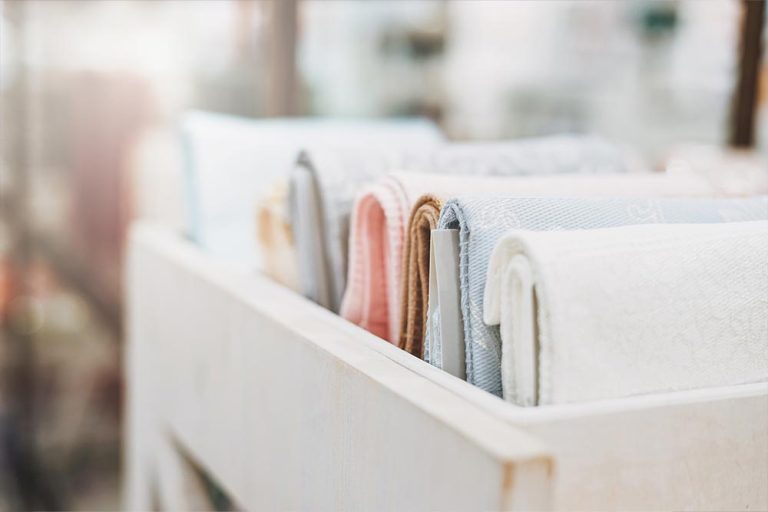 What Are the Best Linen Services? | Love2Laundry